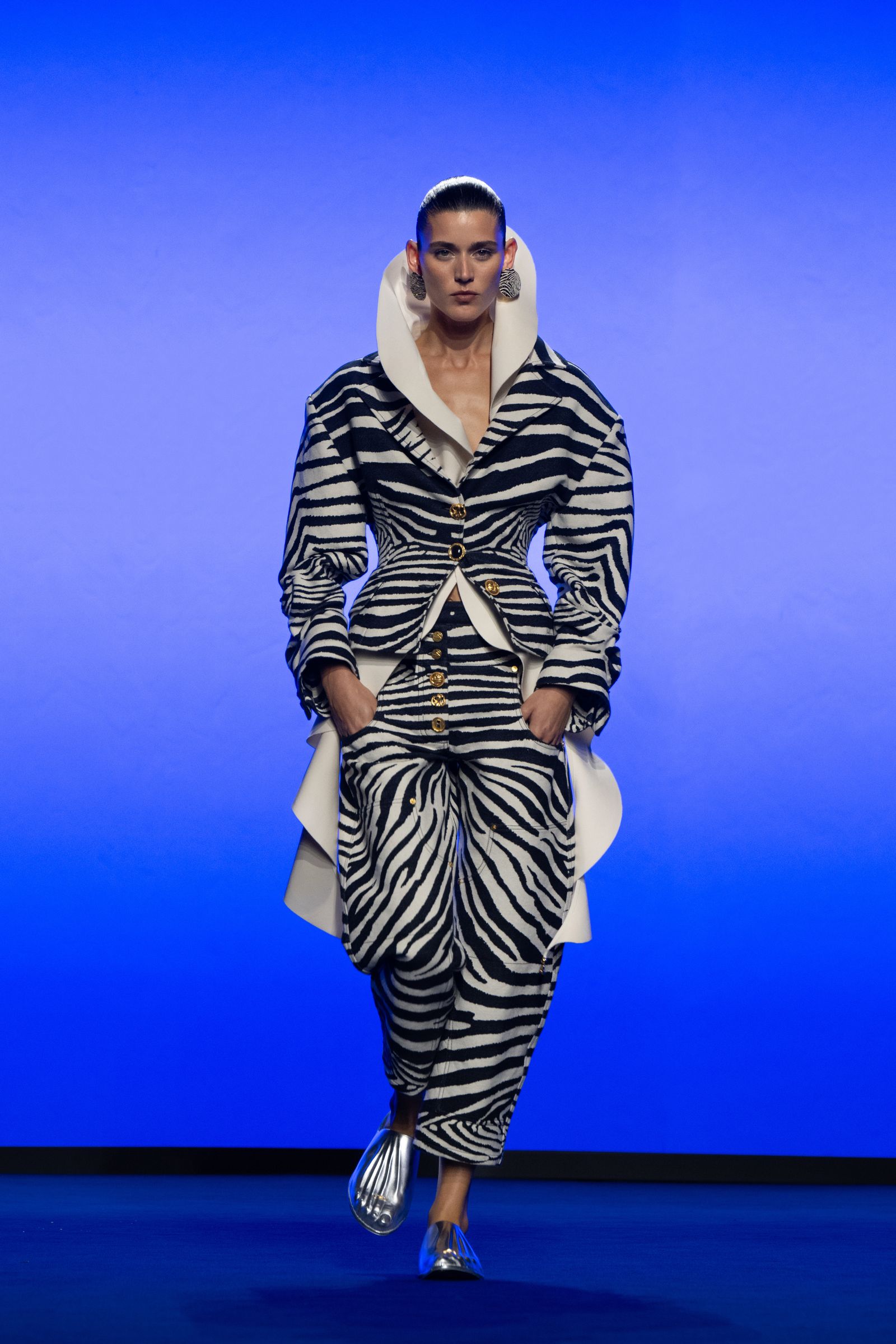 Schiaparelli SS25 was all about avant-garde basics | Marie Claire UK