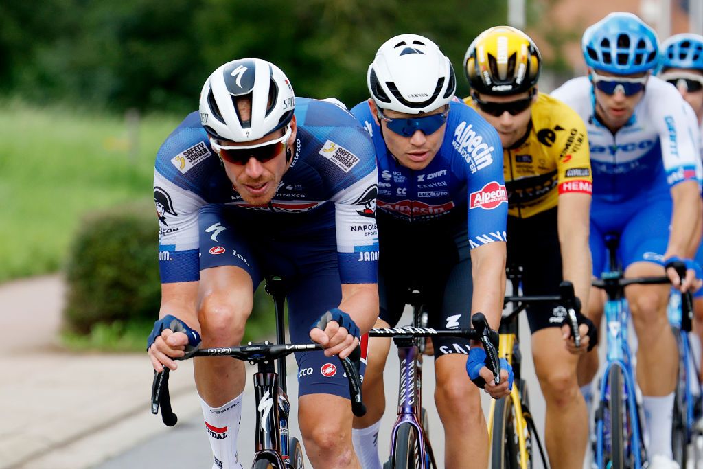 Renewi Tour: Sam Welsford wins photo finish on stage 4 | Cyclingnews