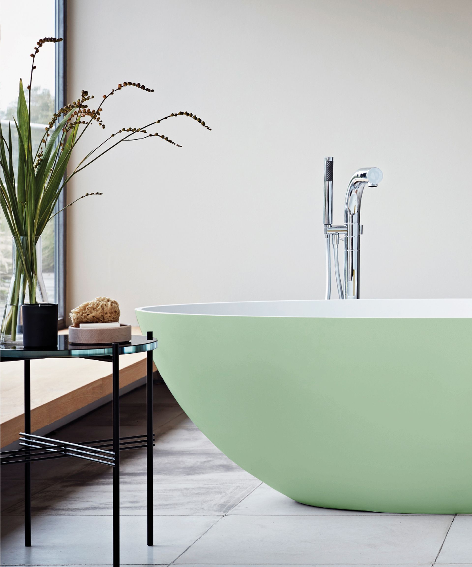 Colorful bathrooms - experts discuss the craze for rainbow sanitaryware ...