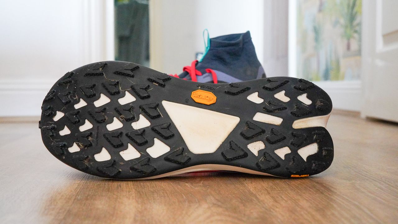 Hoka Tecton X 3 review: lightweight speed meets serious off-road ...