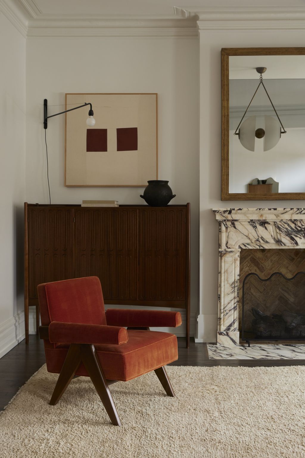 These rust living rooms have convinced me it's the color trend of 2023 ...