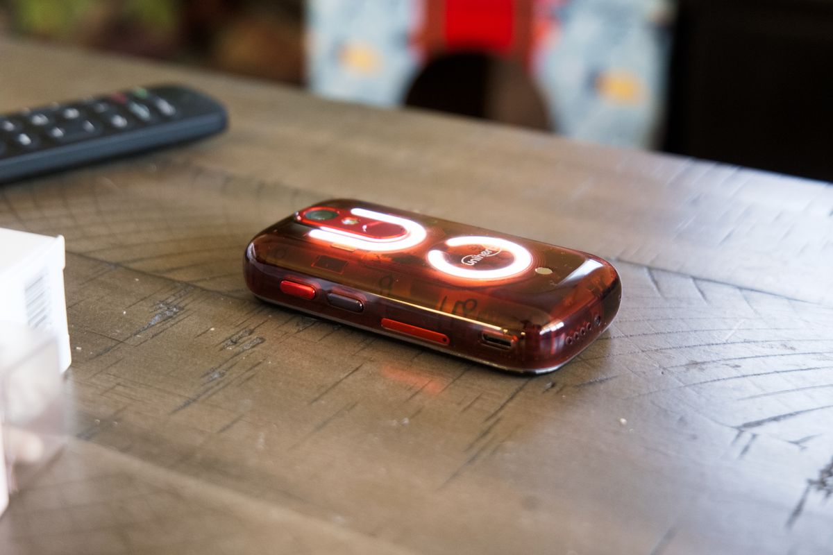 This amazingly small Android phone has features you won’t find on an ...