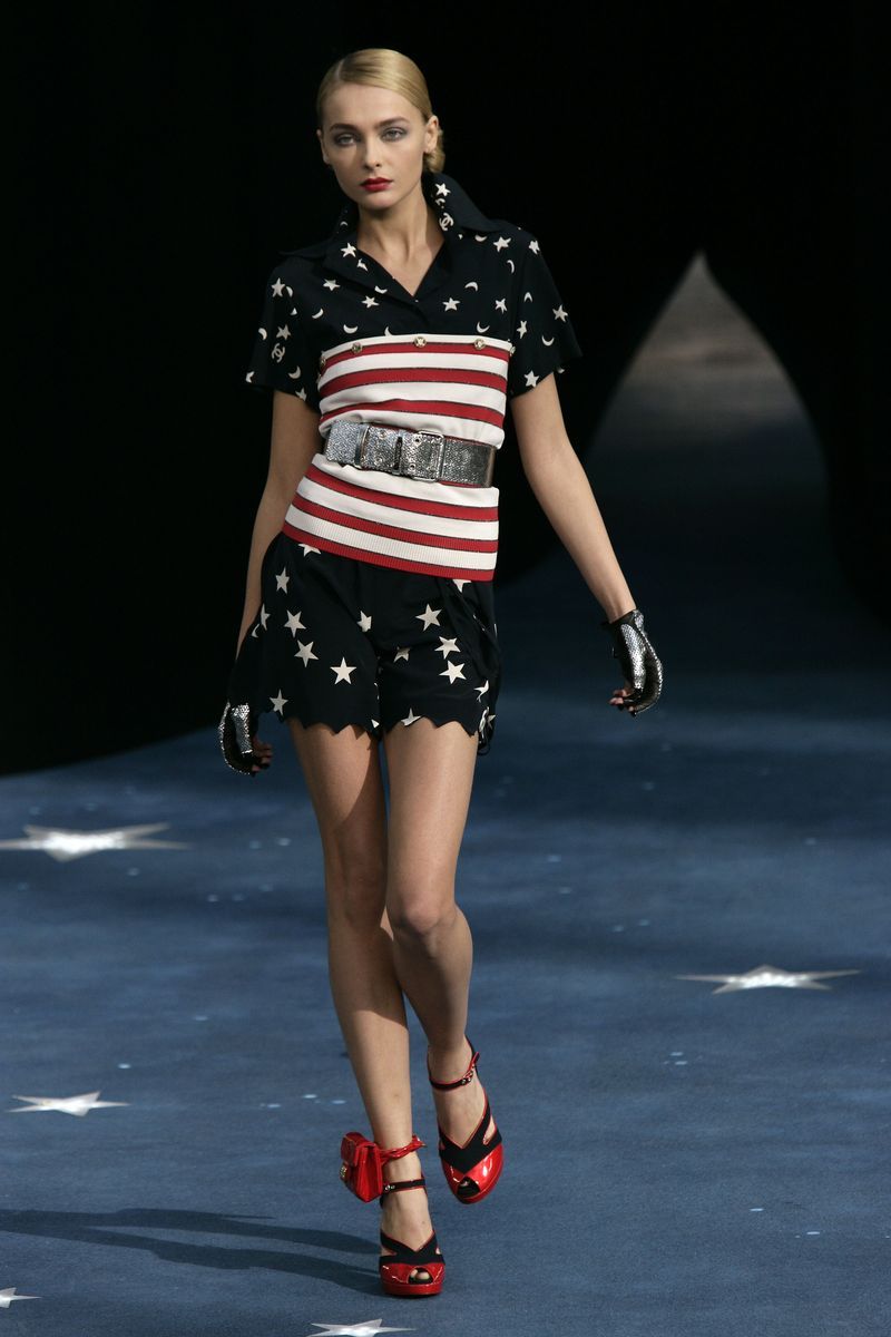Karl Lagerfeld's 45 Most Iconic Chanel Runway Looks | Marie Claire