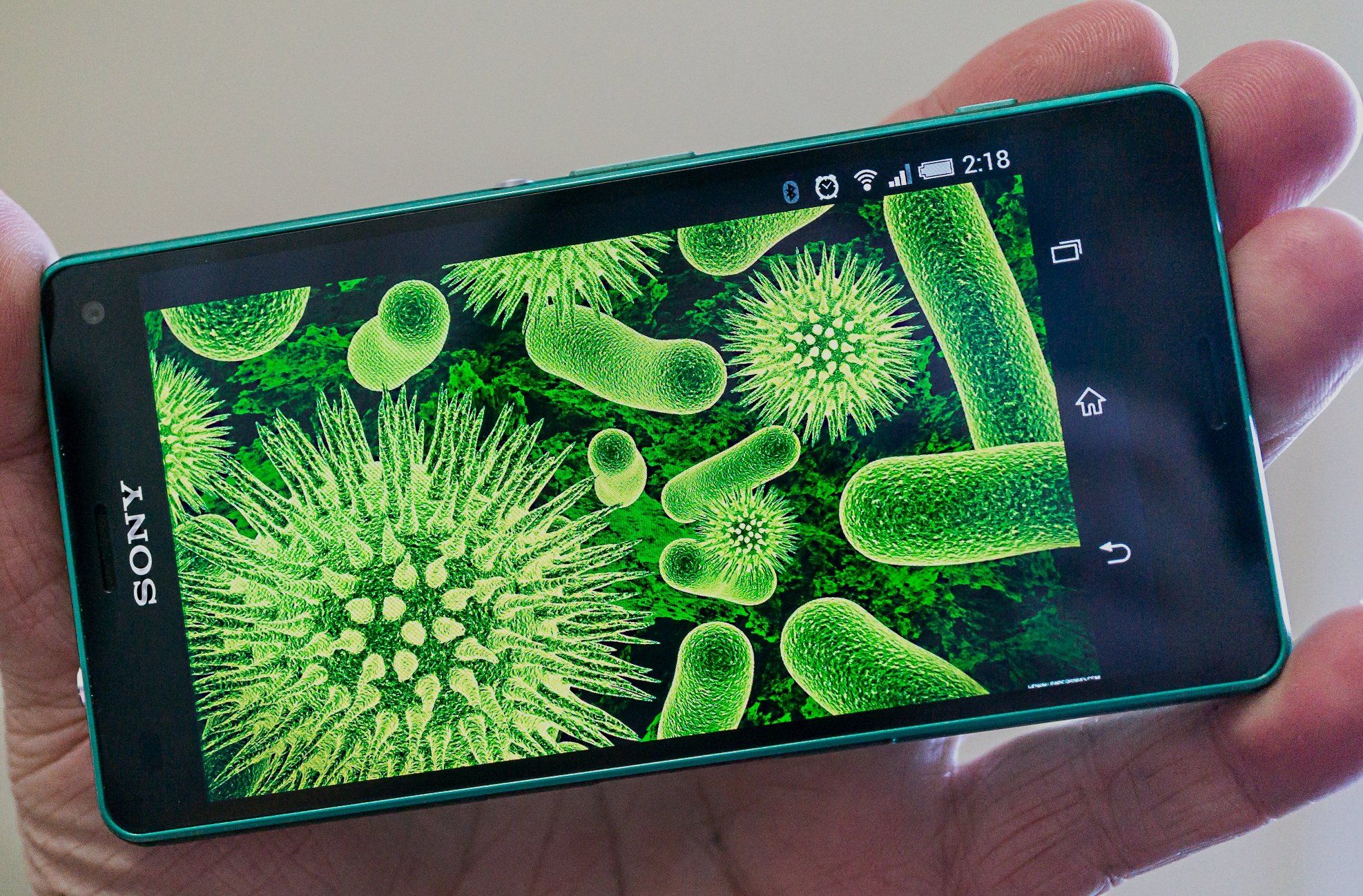 The U.S. government is handing out malware-infested phones to the poor ...