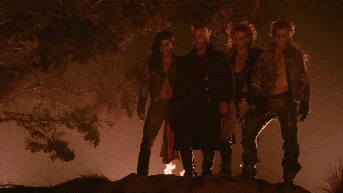 The Lost Boys: 10 Behind-The-Scenes Facts About The ‘80s Vampire Movie ...