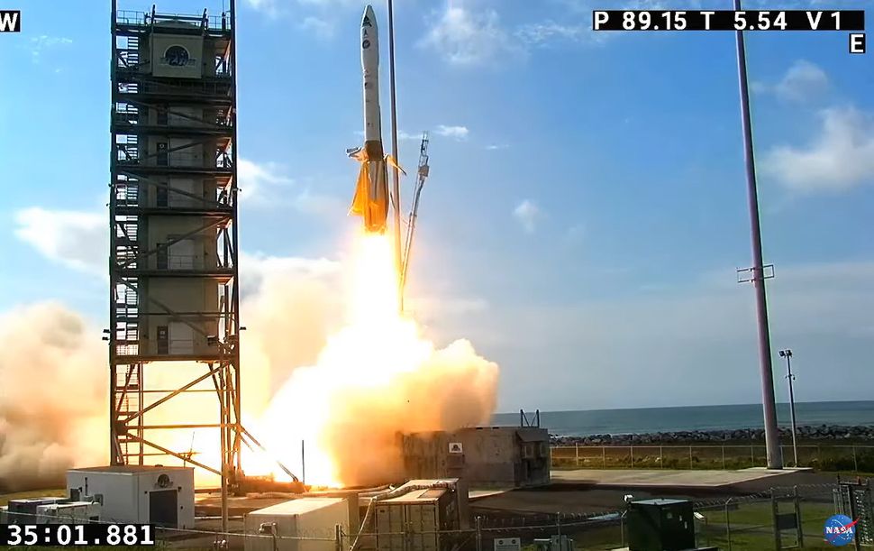 Minotaur 1 rocket launches 3 classified spy satellites for National ...