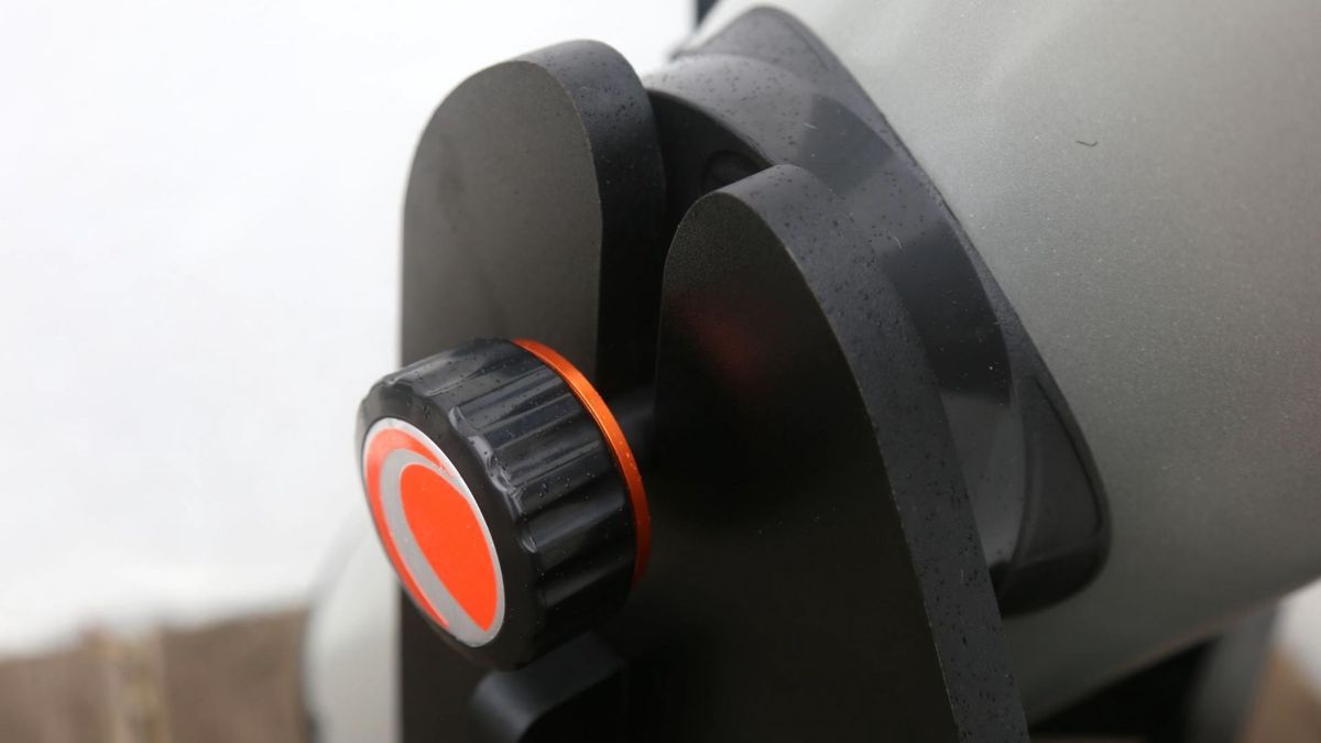 Celestron StarSense Explorer 8-inch Dobsonian telescope review | Space