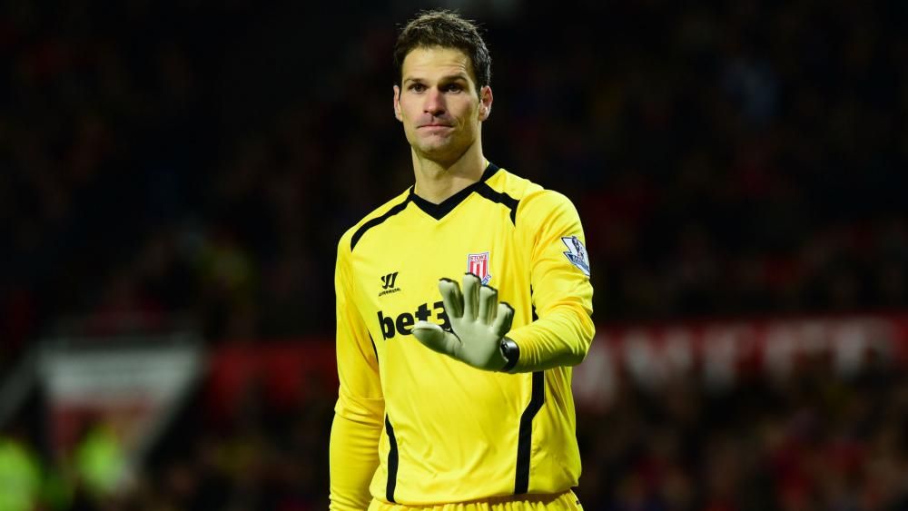 Ambitious Begovic happy to remain at Stoke | FourFourTwo