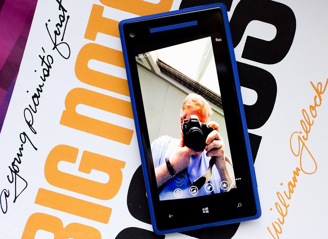 Put yourself in the picture with Dual Cam Photo for Windows Phone 8 ...