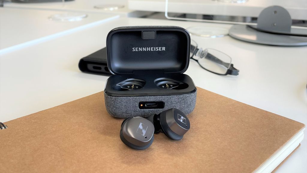 The best wireless earbuds in 2022: Our top picks for any budget | Tom's ...