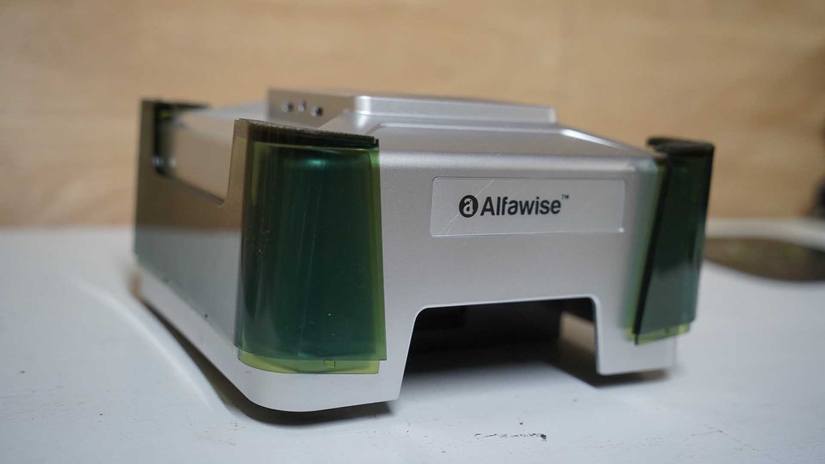 Alfawise C50 Mini Wireless Smart Laser review | TechRadar