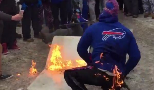 Watch A Bills Fan Light Himself On Fire While Tailgating | Cinemablend