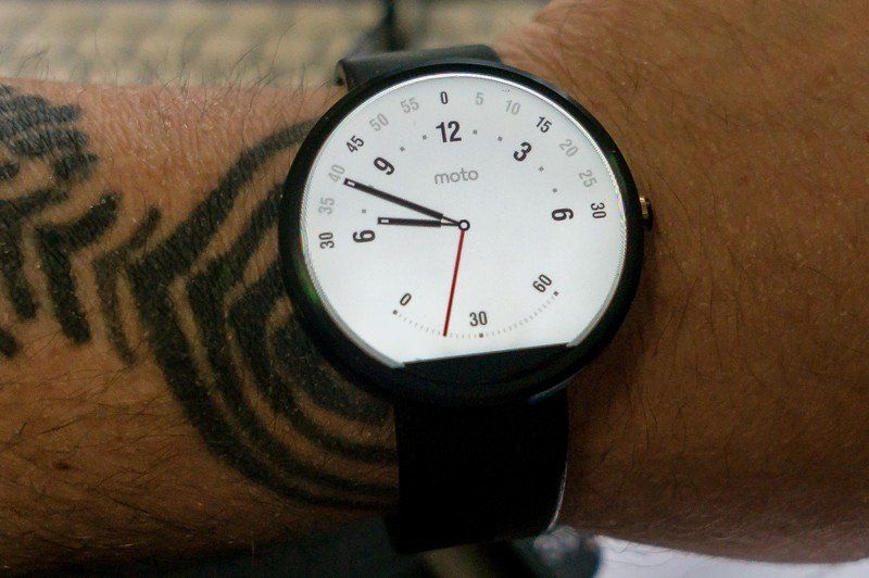 How to customize your Moto 360 watch face with Motorola Connect ...