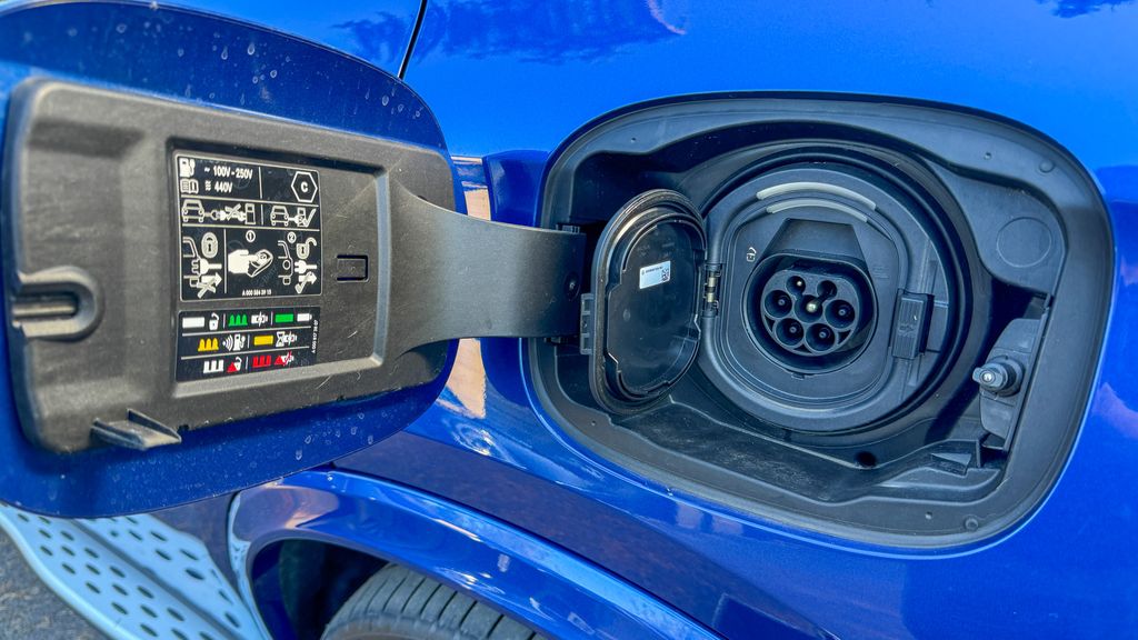 Mercedes-Benz GLC 300e review: the perfect plug-in hybrid SUV | T3