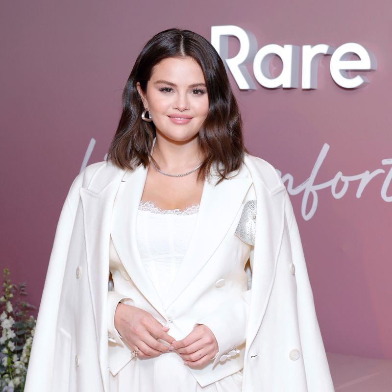 New Shopping App The Yes Founder Julie Bornstein on AI for Fashion ...