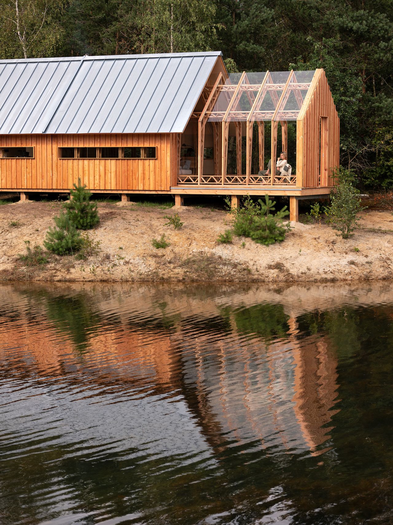 This remote cabin takes indoor/outdoor living to another level