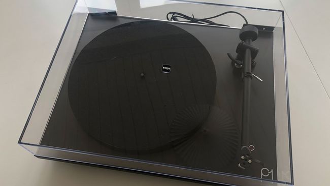 Rega Planar PL1 review: the best affordable turntable you can get ...