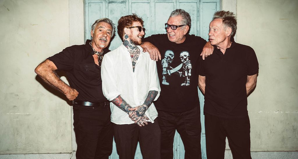 Steve Jones Is Enjoying Sex Pistols Again With Frank Carter Guitar World 6948