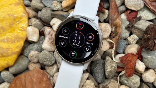 Which insurance companies offer discounts on fitness trackers and ...