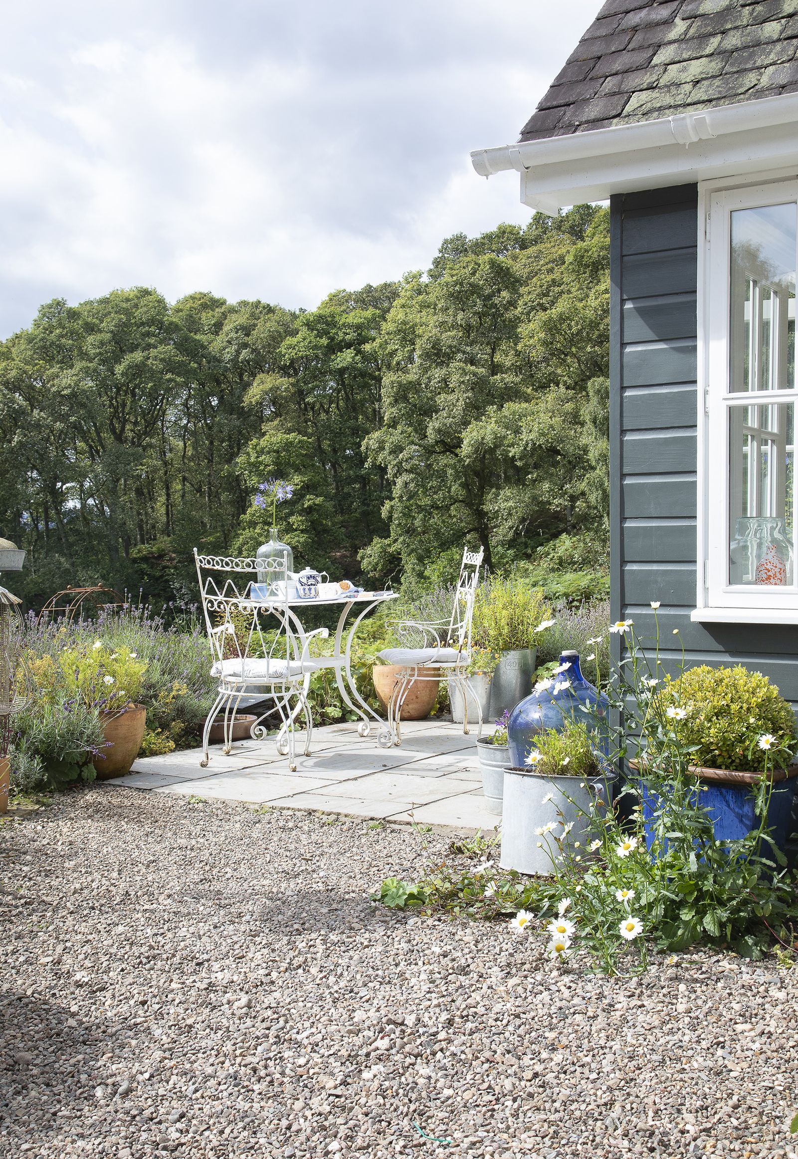 Tour this beautiful country cottage in the Scottish Highlands | Homes ...
