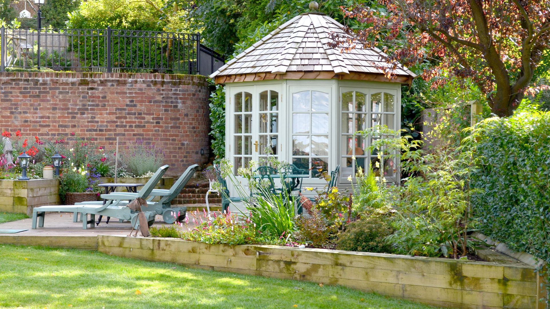 Summer house ideas: 12 beautiful designs for relaxing garden rooms ...