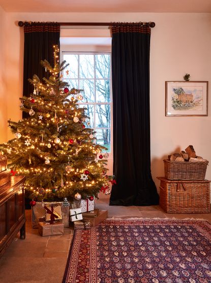 Christmas house: a 19th century home in the Cotswolds | Real Homes