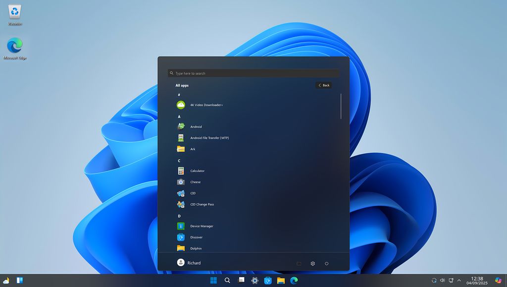 I tried WINUX — a promising Windows 11 experience inside a Linux distro ...