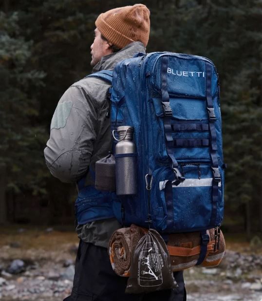 BLUETTI Handsfree 2 Backpack with solar charging capabilities for ...