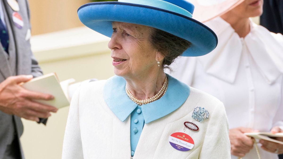 We're obsessed with Princess Anne's baby blue Royal Ascot look | Woman ...