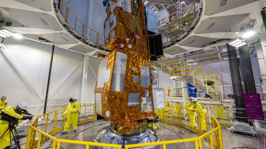 Europe's powerful Ariane 6 rocket launches for 3rd time ever, sending ...
