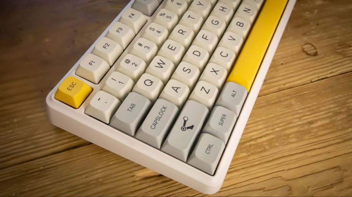 Epomaker TH96 Review: Fantastic switches, Poor software | Tom's Hardware