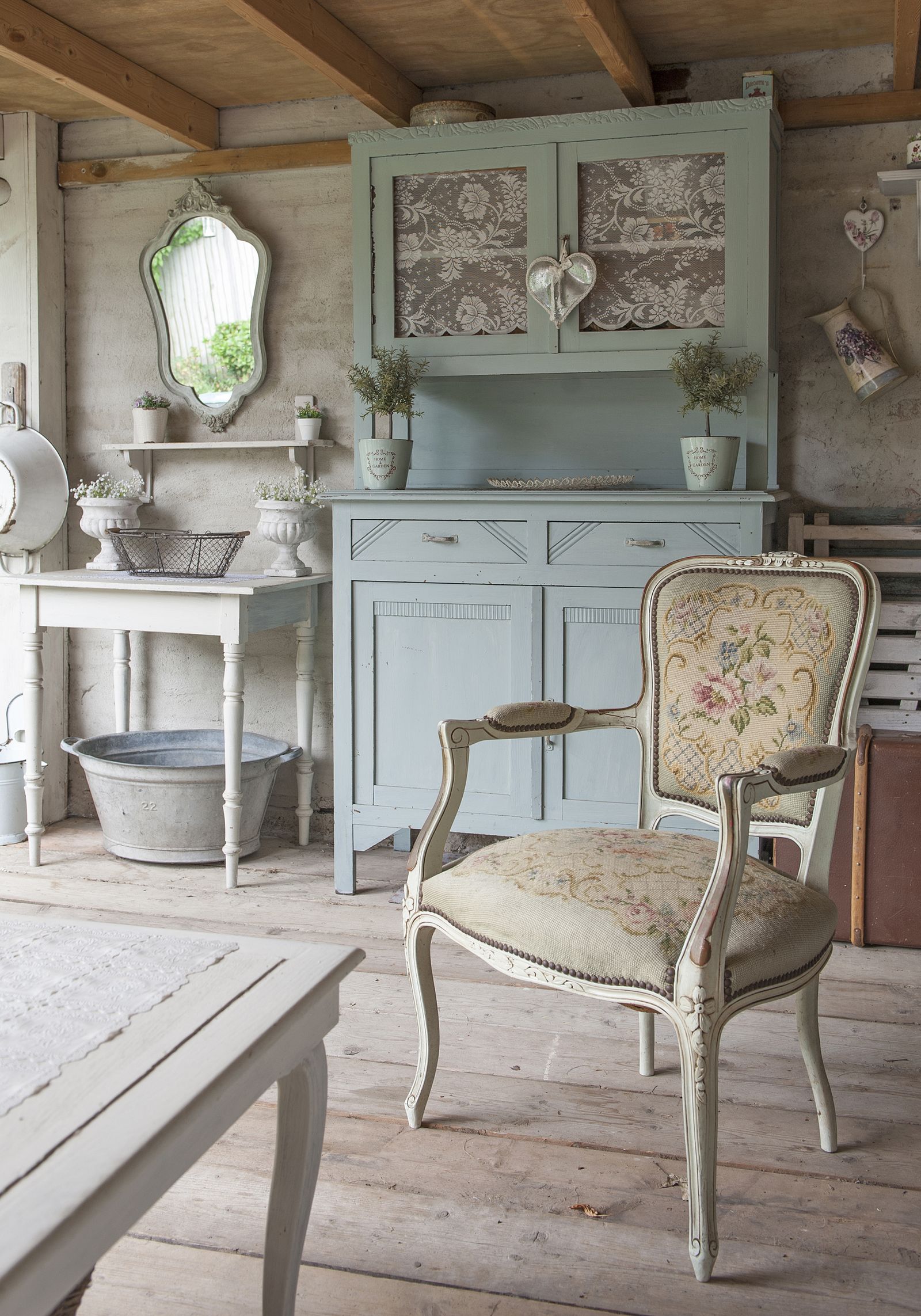 A Dutch home in the countryside –brimming with original features and ...