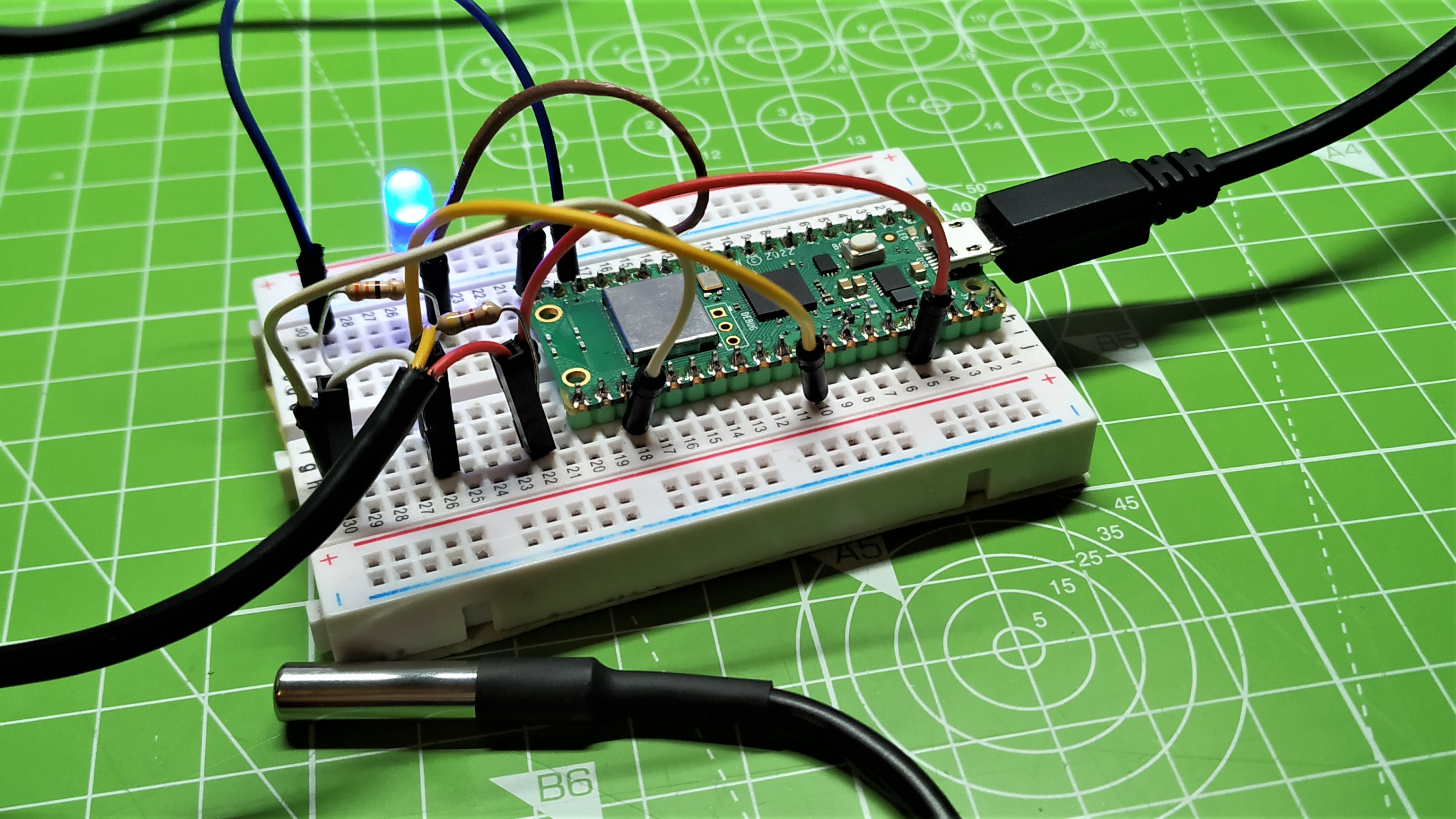 How To Monitor Temperature With A Raspberry Pi Pico Flipboard