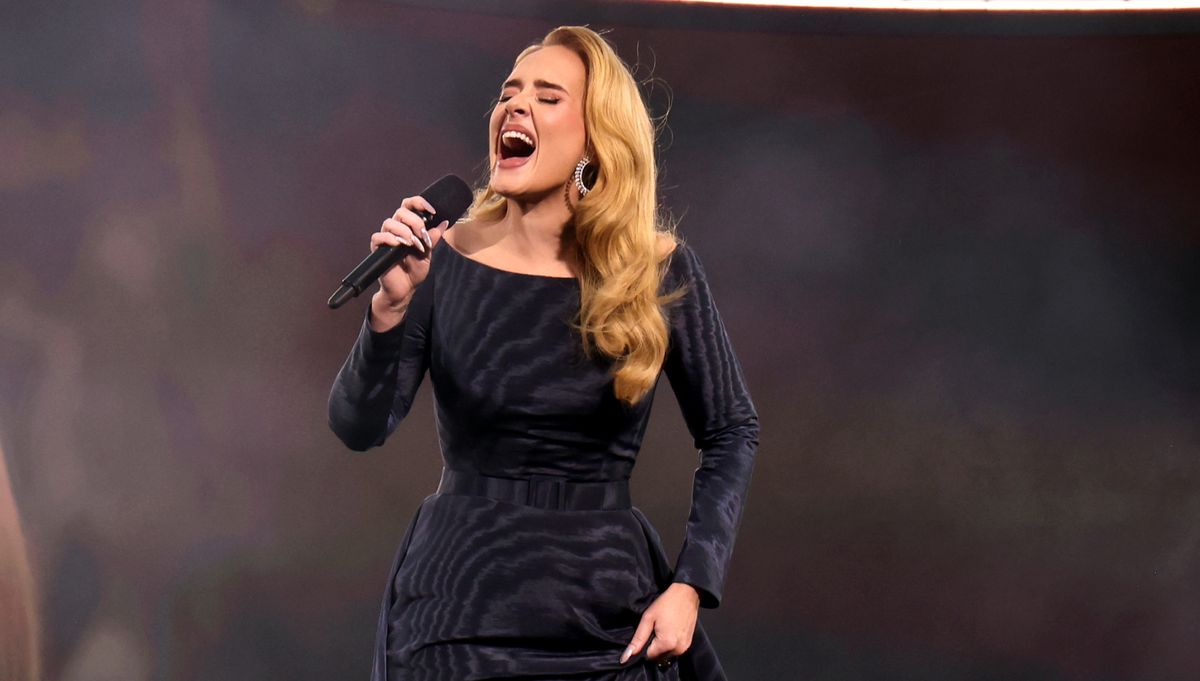 Adele Kicks Off Her Munich Concert Series in a Tailored Gown With a ...