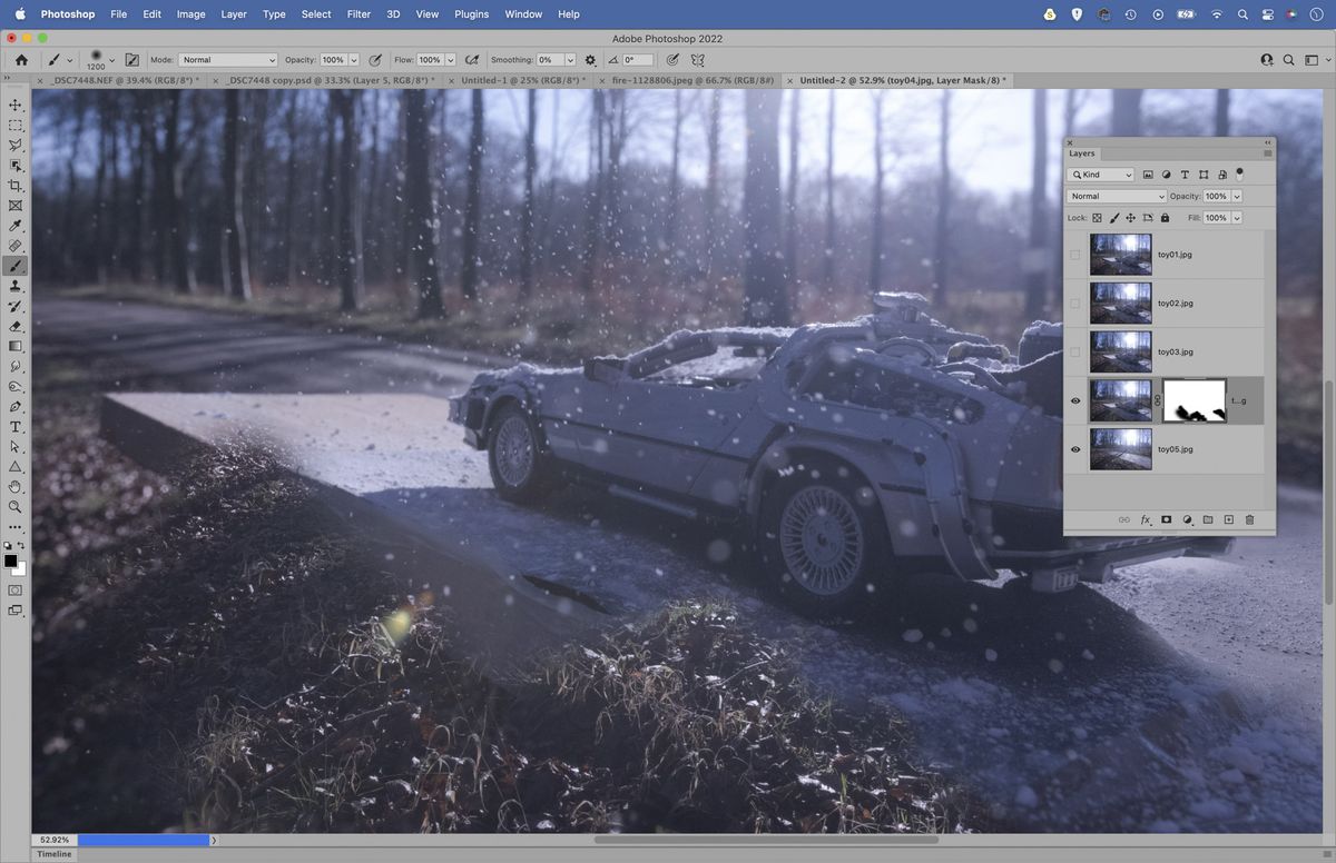 Optical illusion! Bring your toys to life with forced perspective ...