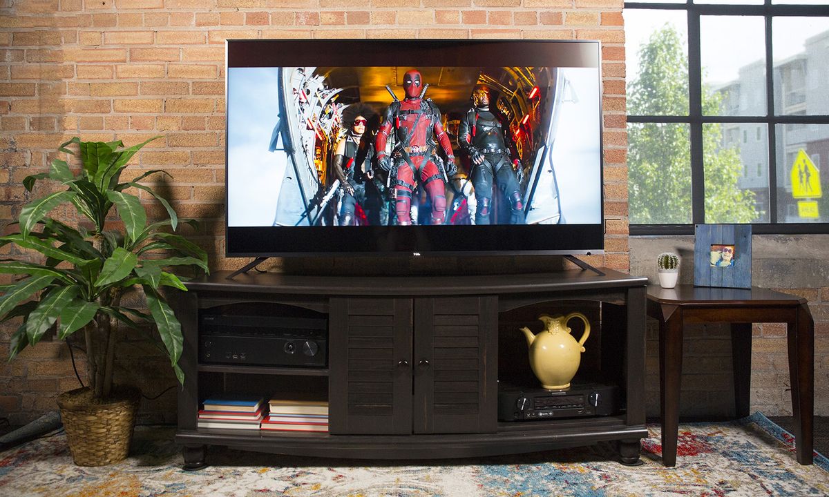 TCL 6 Series 65-inch Roku TV (65R617) - Full Review and Benchmarks ...