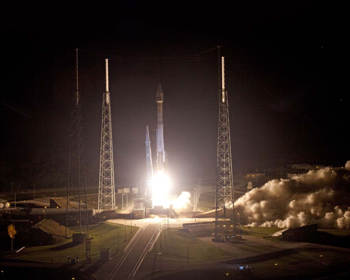 Launch Photos: NASA's TDRS-K Communications Satellite Blasts Off | Space