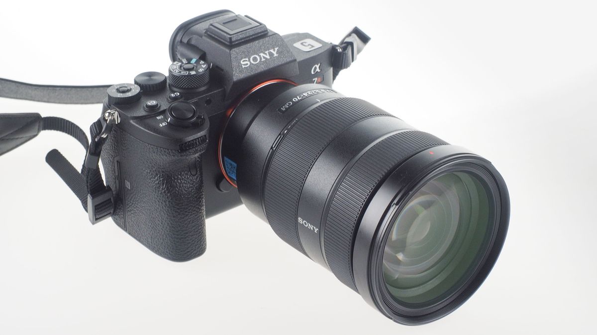 Sony A7R IV camera is here: 61MP, 15 stops of dynamic range, 5-axis ...