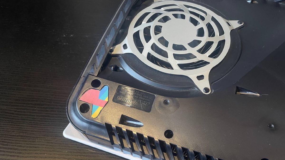 Give your PS5 a retro look with this three-minute modification — here’s ...