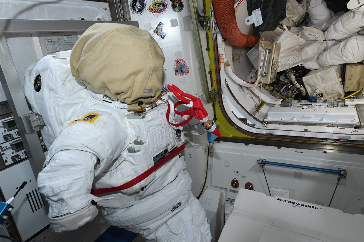 Elf on a (Really High) Shelf! Astronaut Brings Christmas Cheer to Space ...