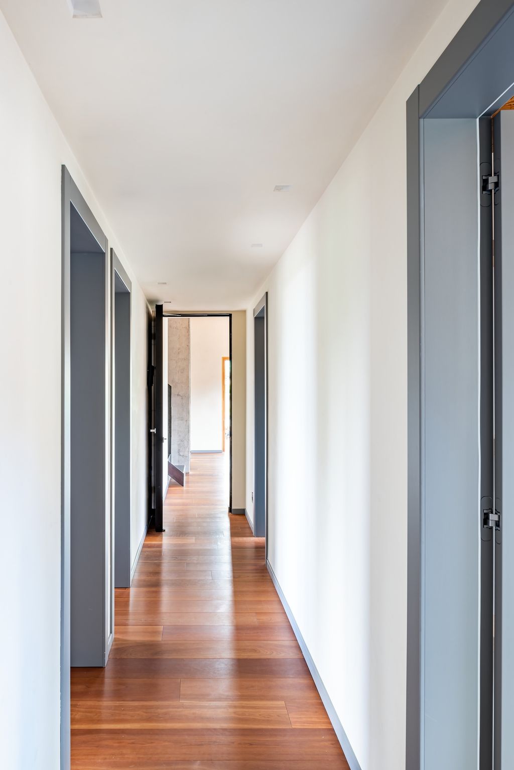 See inside a striking converted barn that dates back to 1700s | Livingetc