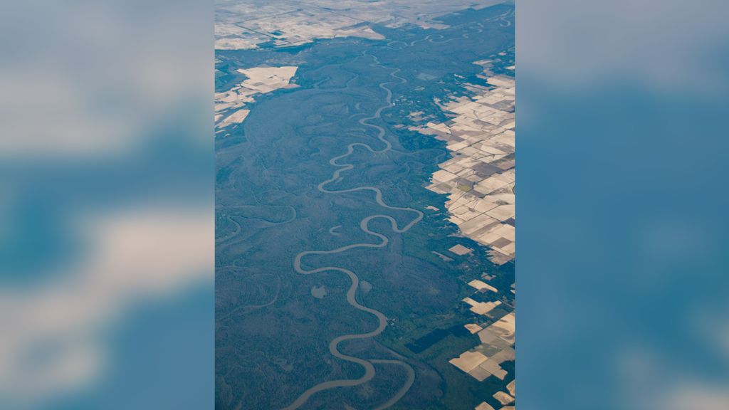 US rivers are changing from blue to yellow and green, satellite images ...