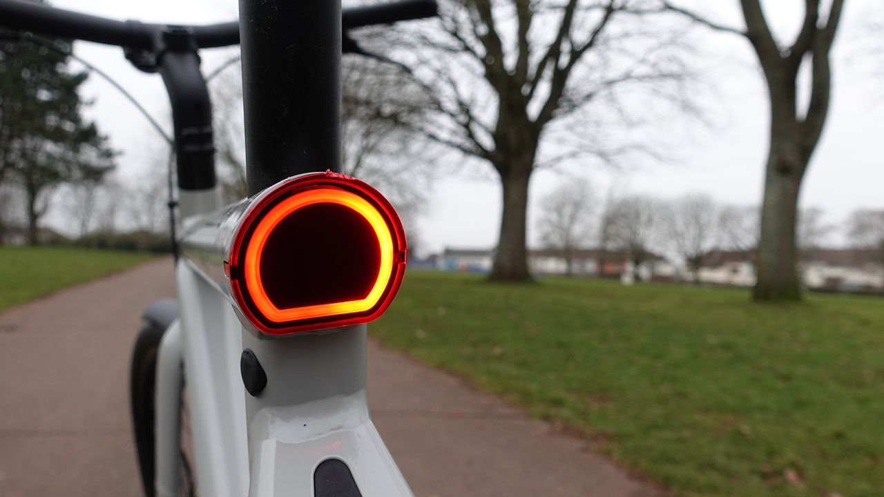 Vanmoof S5 review: The ultimate urban commuter ebike | T3