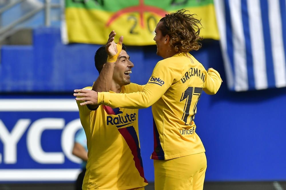 Barcelona march on with victory over Eibar | FourFourTwo