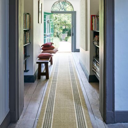Hallway runner ideas - 10 ways to make a great entrance | Ideal Home