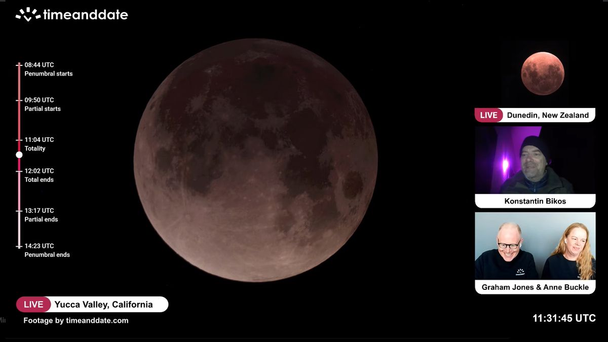 Totality is over — Feast your eyes on the 1st photos of the blood moon ...