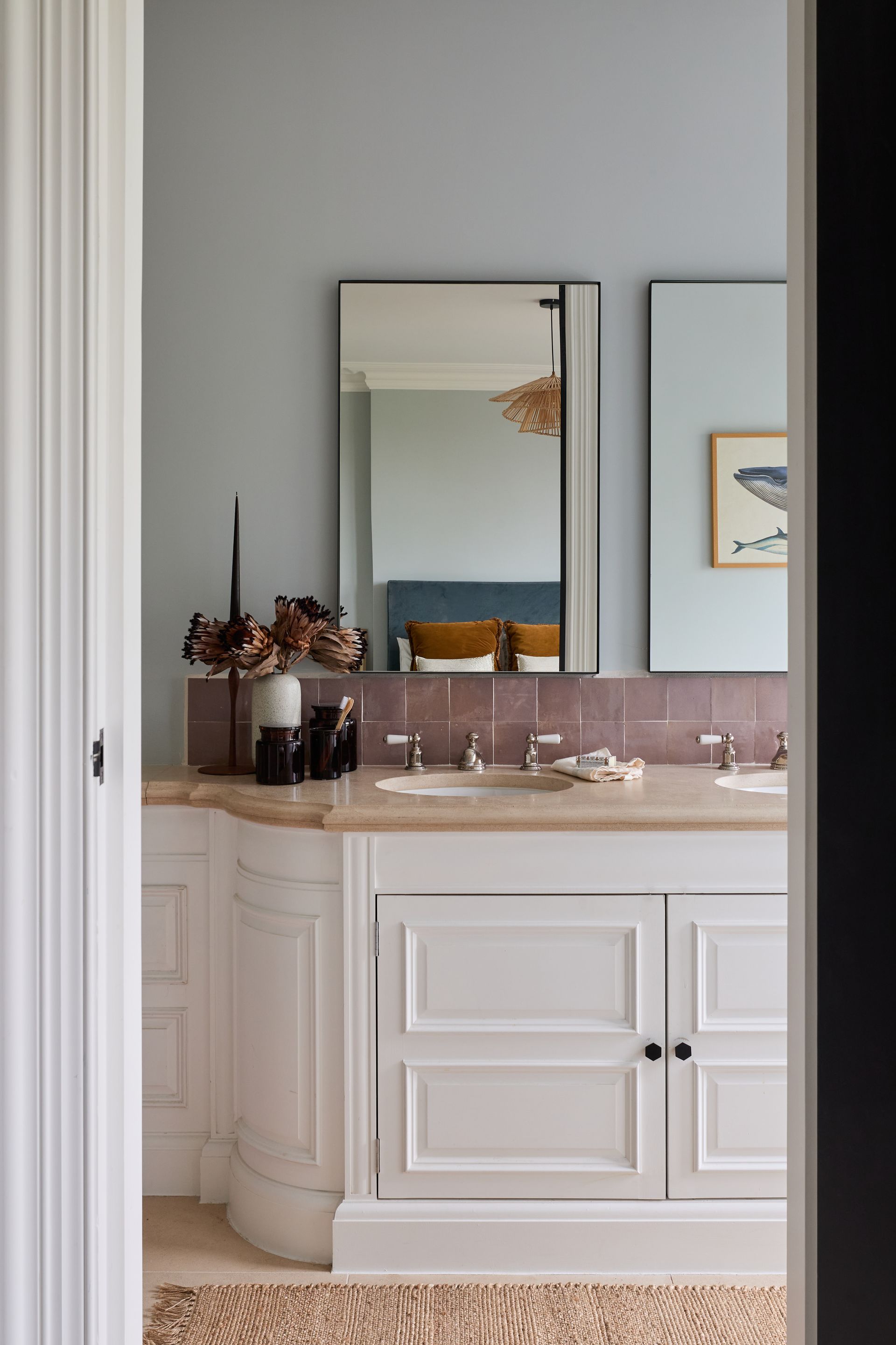 What Colors Go With Light Blue? 18 Pairings Designers Use | Livingetc