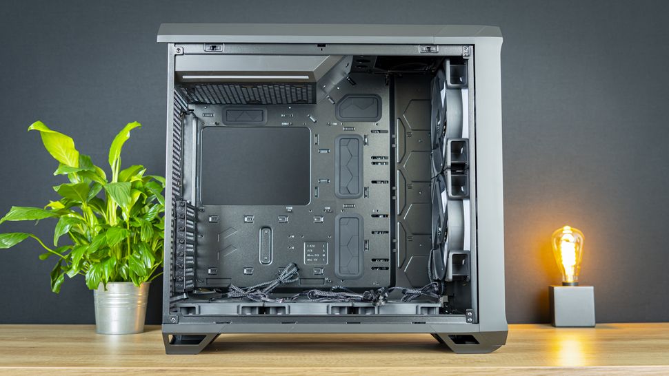 Fractal Design Torrent Review: Totally Different, Totally Cool | Tom's ...