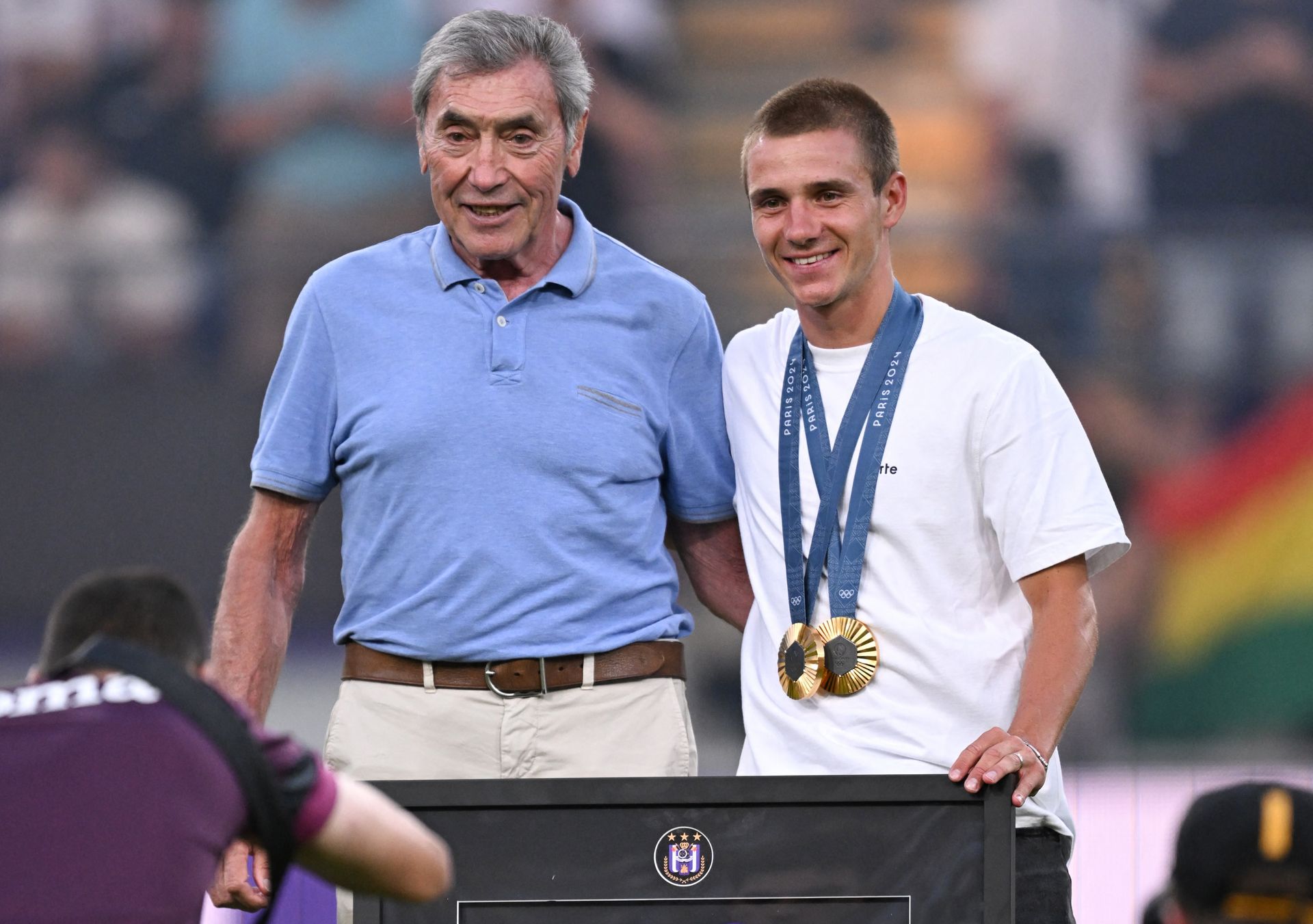 Eddy Merckx suffers broken hip in cycling crash near Brussels | Cyclingnews