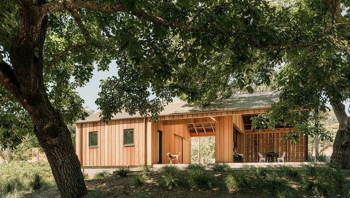 Idyllic Wine Country barn creates family retreat that communes with the ...